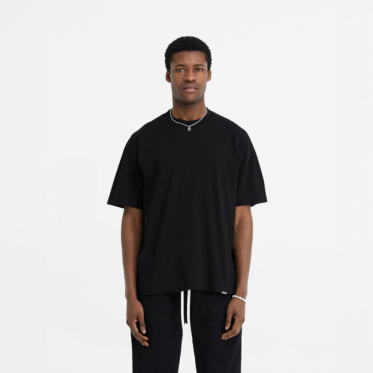 Initial Oversized T-Shirt - Black | REPRESENT